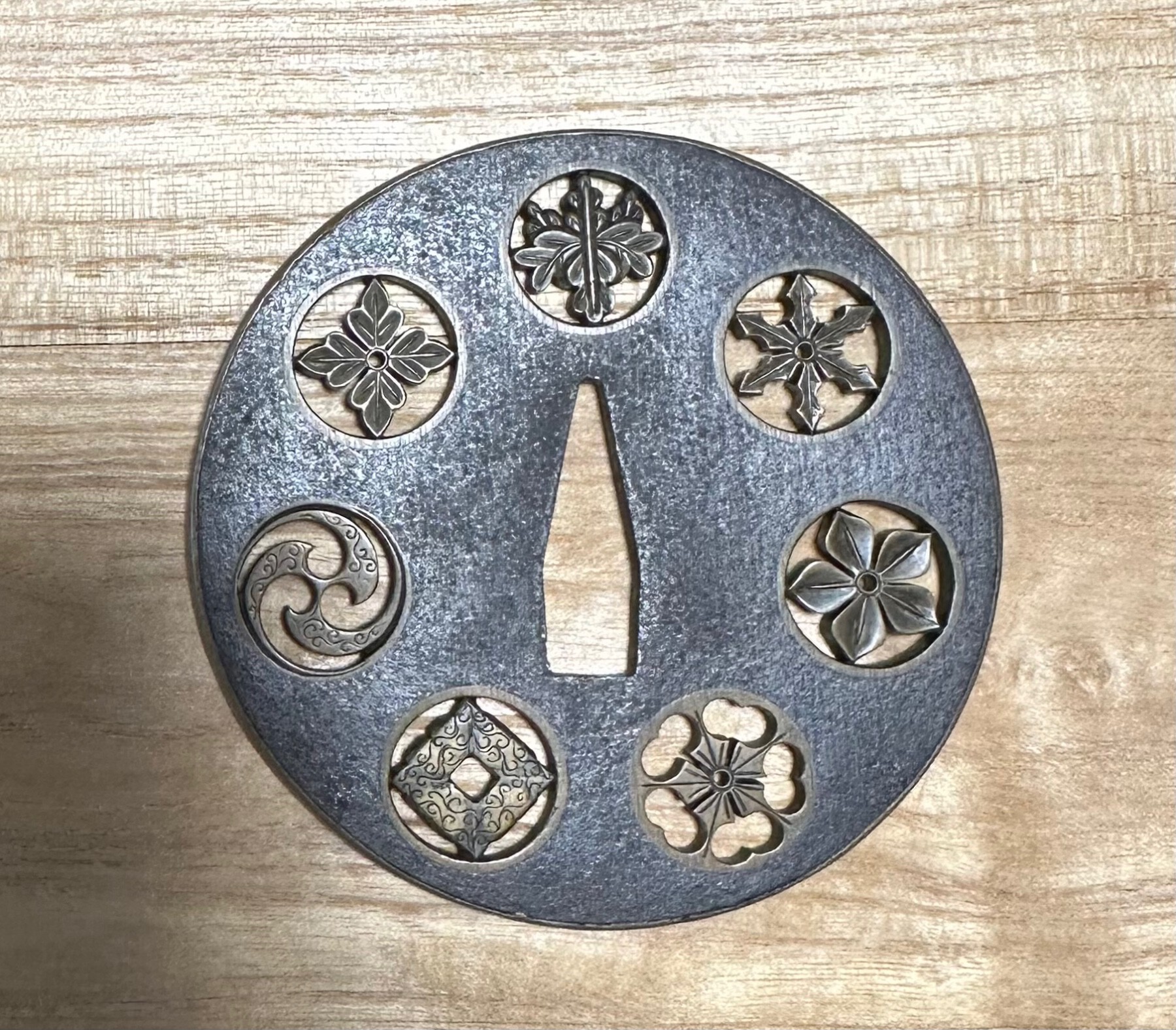 LAST MINUTE OPINIONS APPRECIATED - Tosogu - Nihonto Message Board